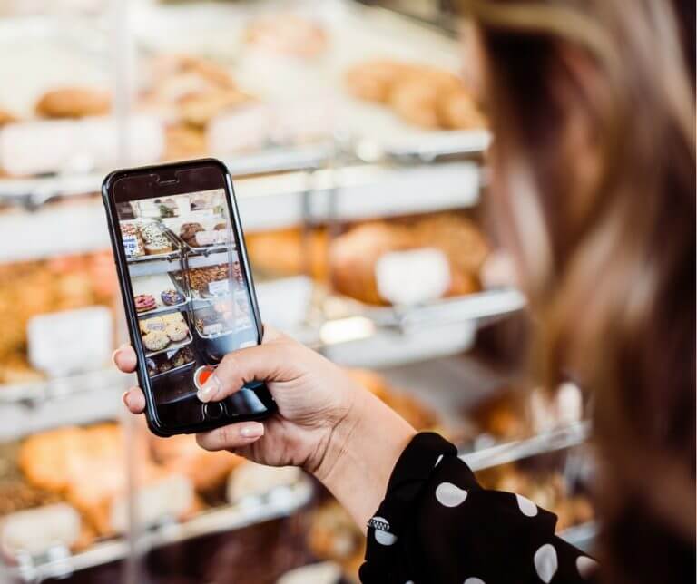 How To Add Instagram Story Links and Examples To Get You Clickthroughs 